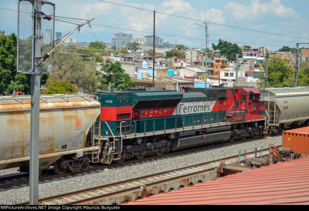FXE SD70ACe Locomotive running as DPU